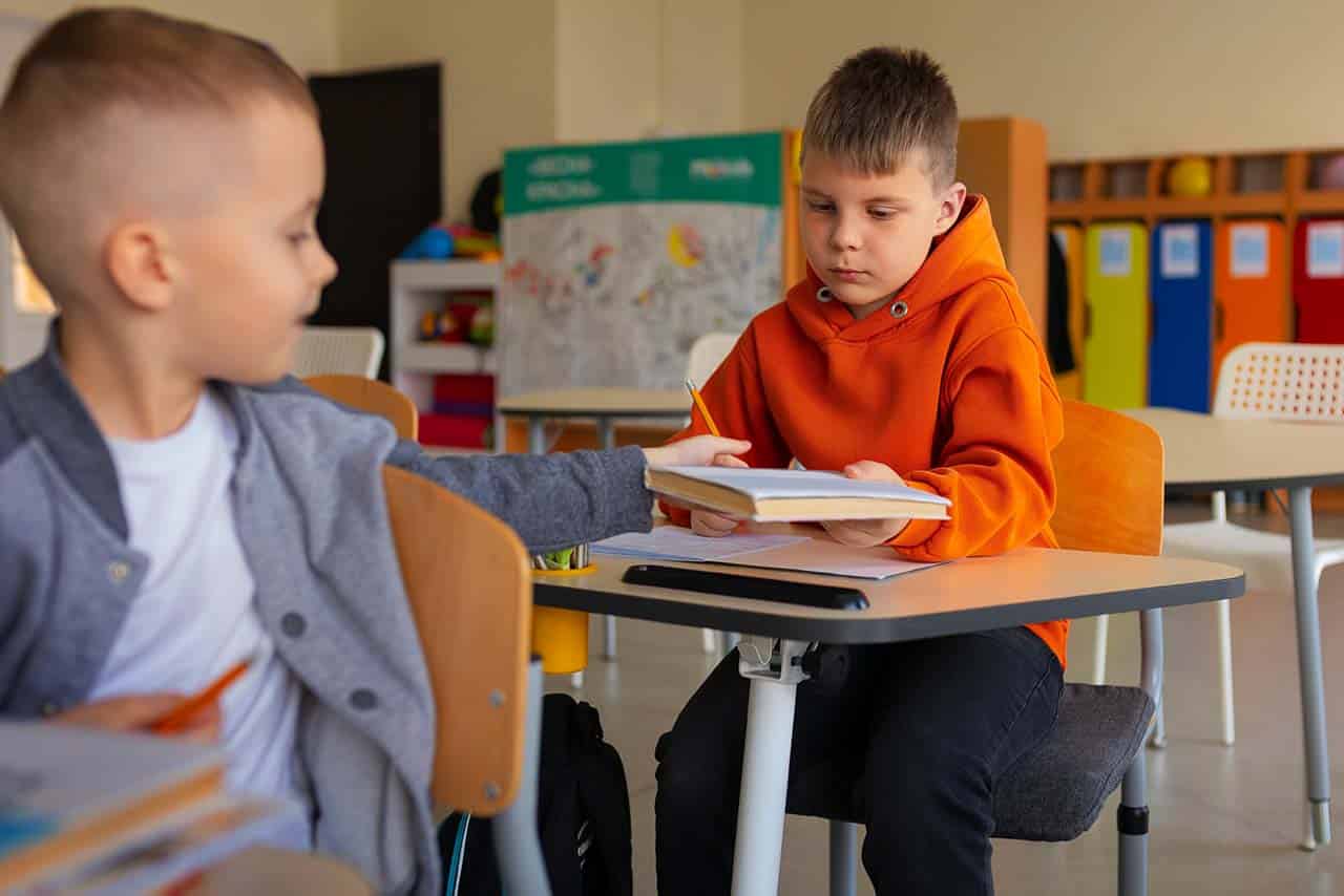 Küçük Jestlerin Büyük Etkisi: Akran Nezaketinin Psikolojik Gücü ...